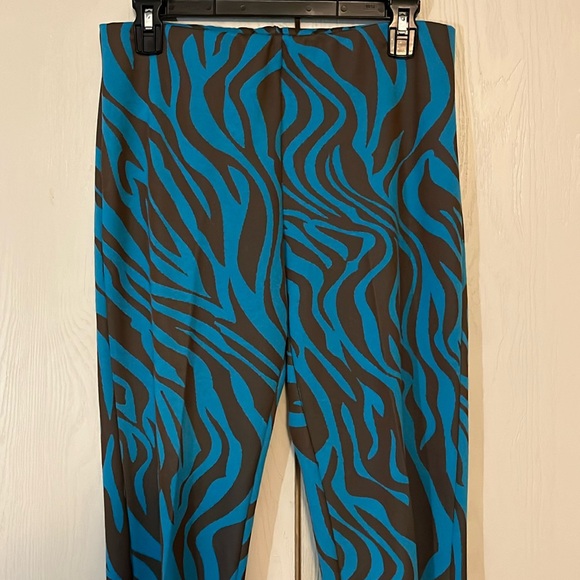 Gabby Isabella | Pants & Jumpsuits | Gabby Isabella Tiger Print Pants ...